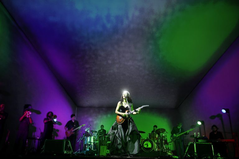 Aclamado show de Marisa Monte chega a Balneário Camboriú - Viva ...